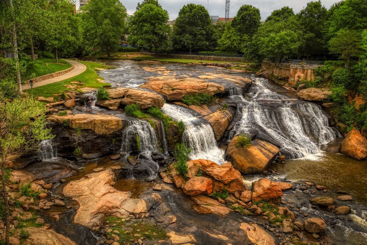 12 Best Mountain Towns in South Carolina for Your Next Getaway